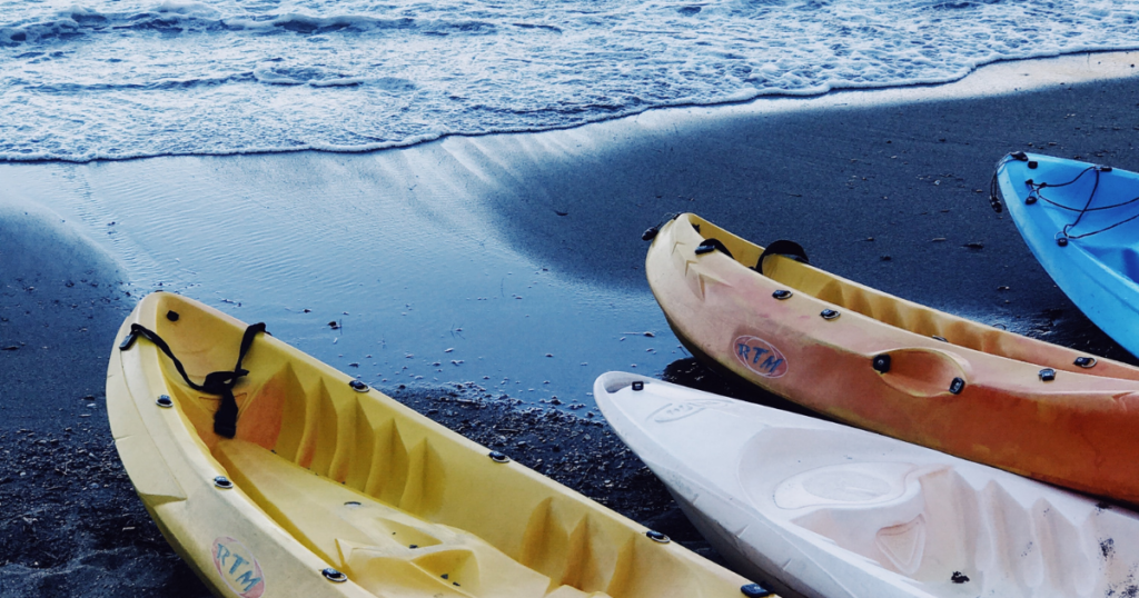 Kayak Launch: Mastering the Art - Urban Seek Out